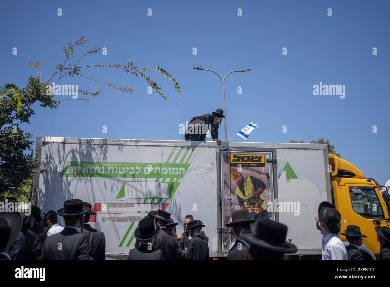 Recruiting recruits recruited recruitment hi-res stock photography and ...