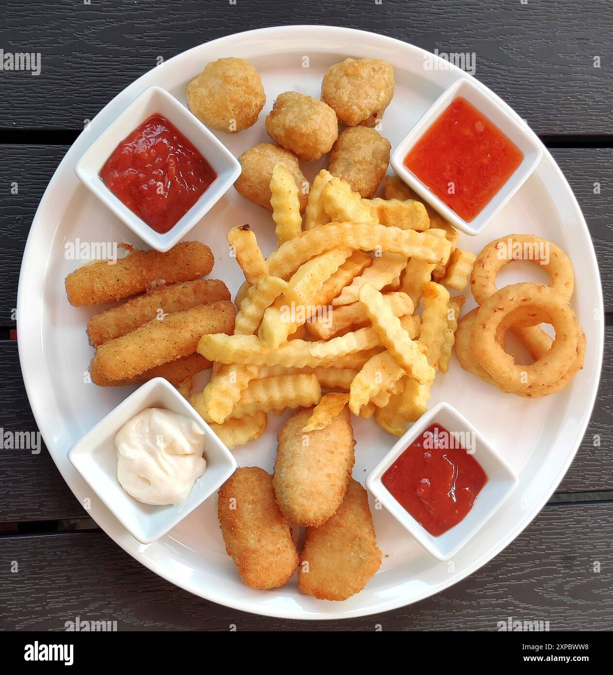 Snackteller hi-res stock photography and images - Alamy