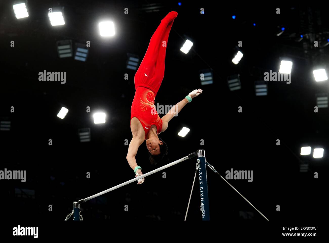 China's Su Weide during the Men's Horizontal Bar Final at the Bercy ...