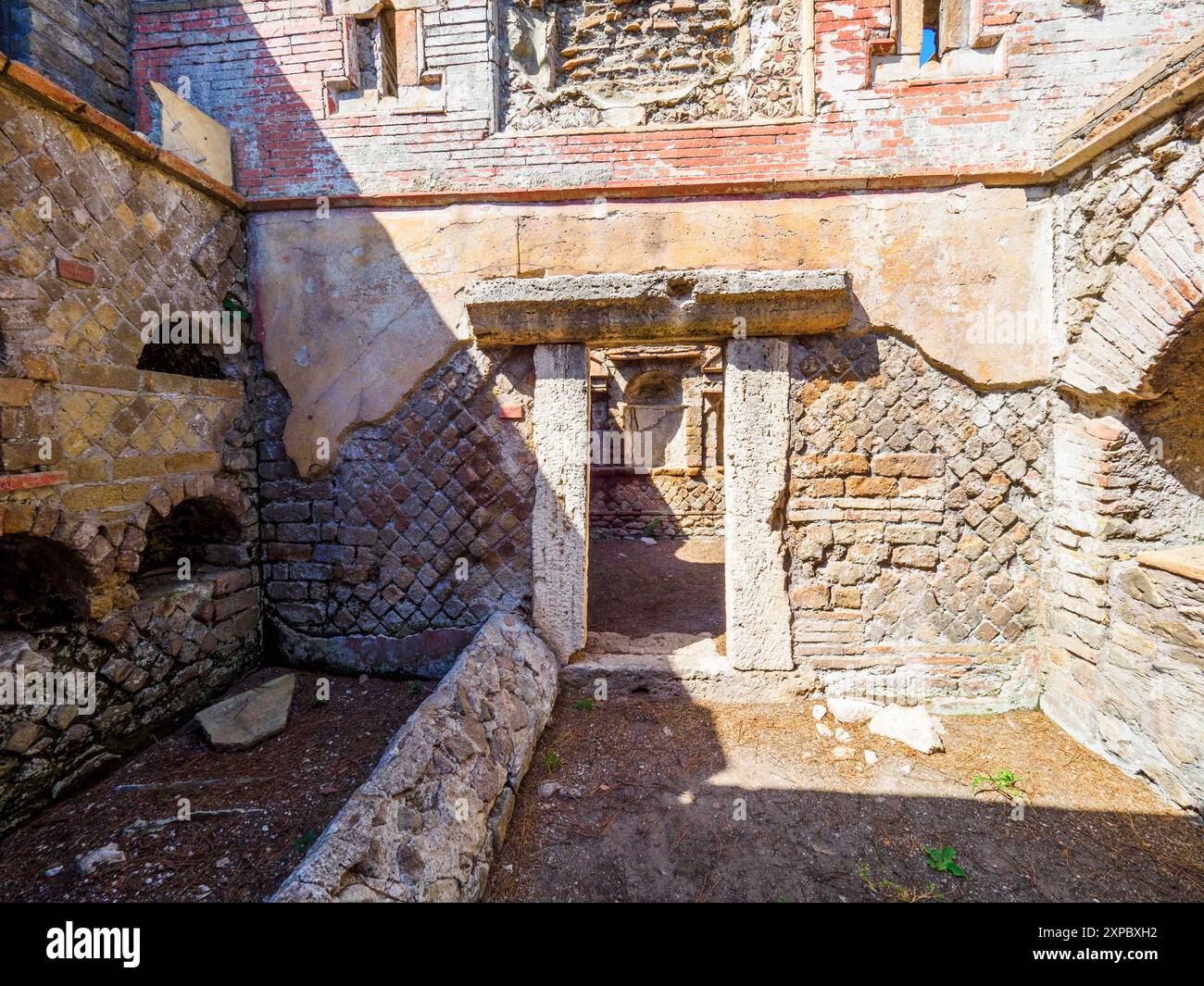 Burial building of one or two storey square room, often surrounded by ...
