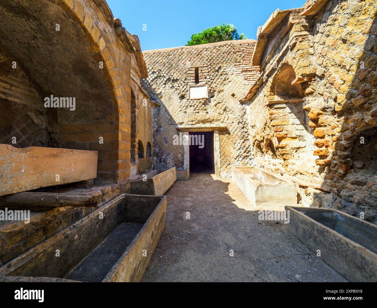 Burial building of one or two storey square room, often surrounded by ...