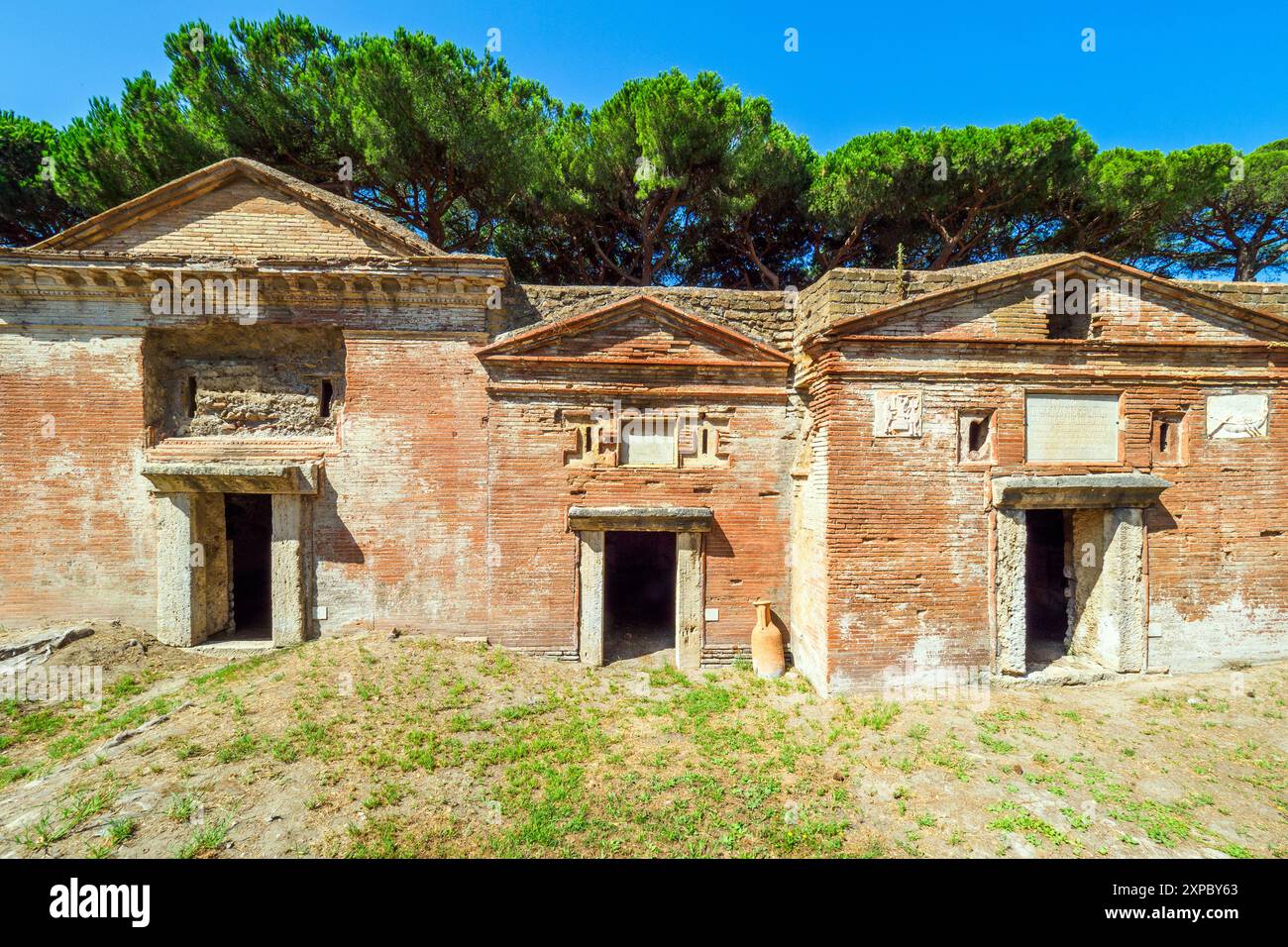 Burial buildings of one or two storey square room, often surrounded by ...