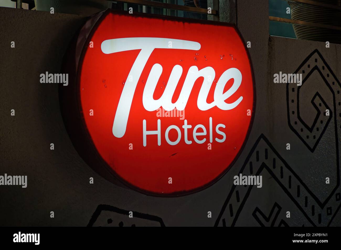 Tune Hotel Logo