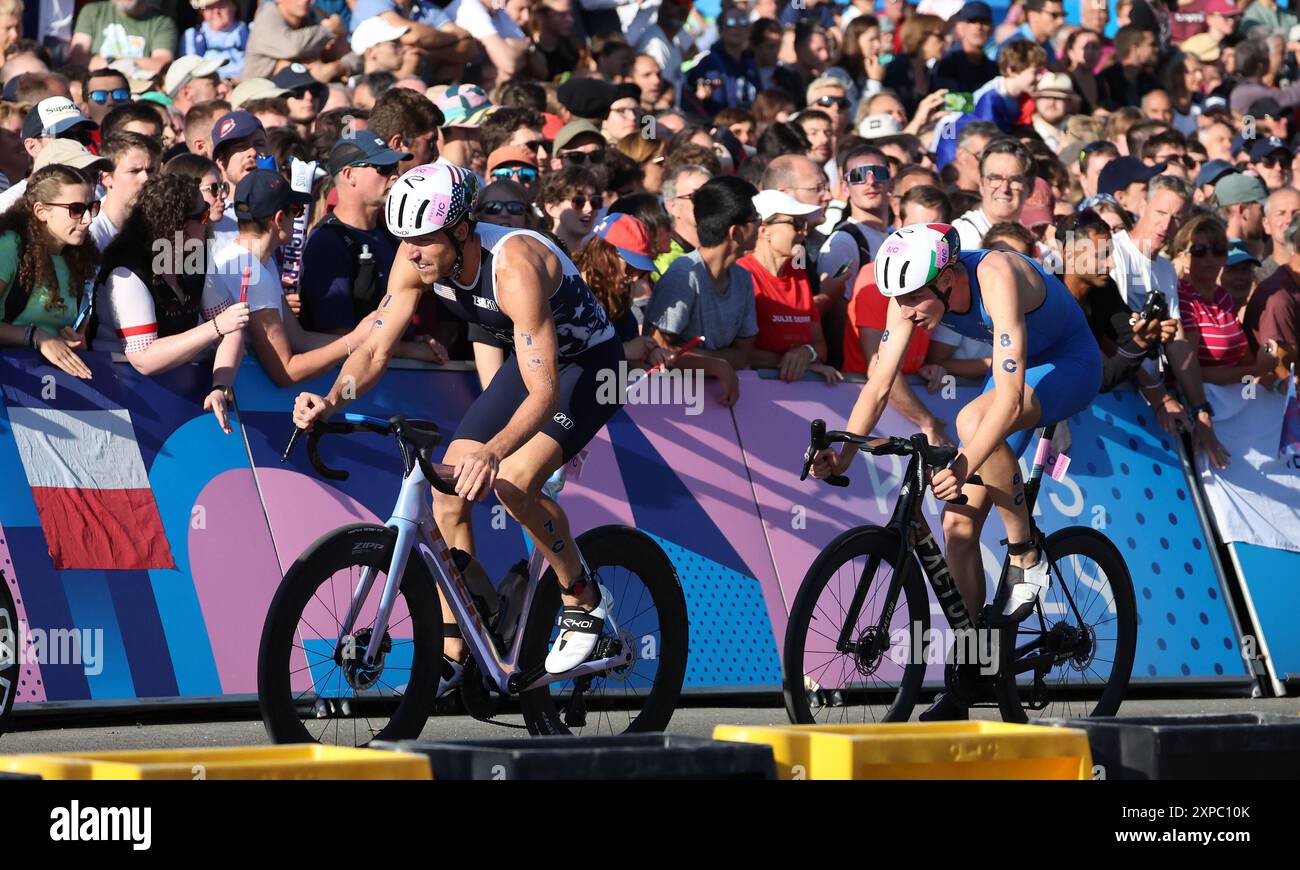 Morgan pearson paris 2024 hi-res stock photography and images - Alamy