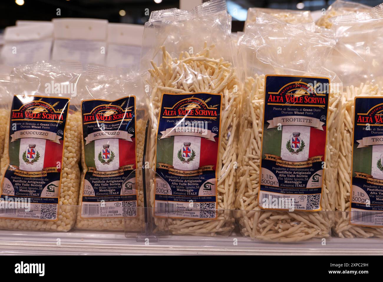 ALTA VALLE SCRIVIA PASTA BOXES ON DISPLAY INSIDE THE FOOD STORE Stock ...