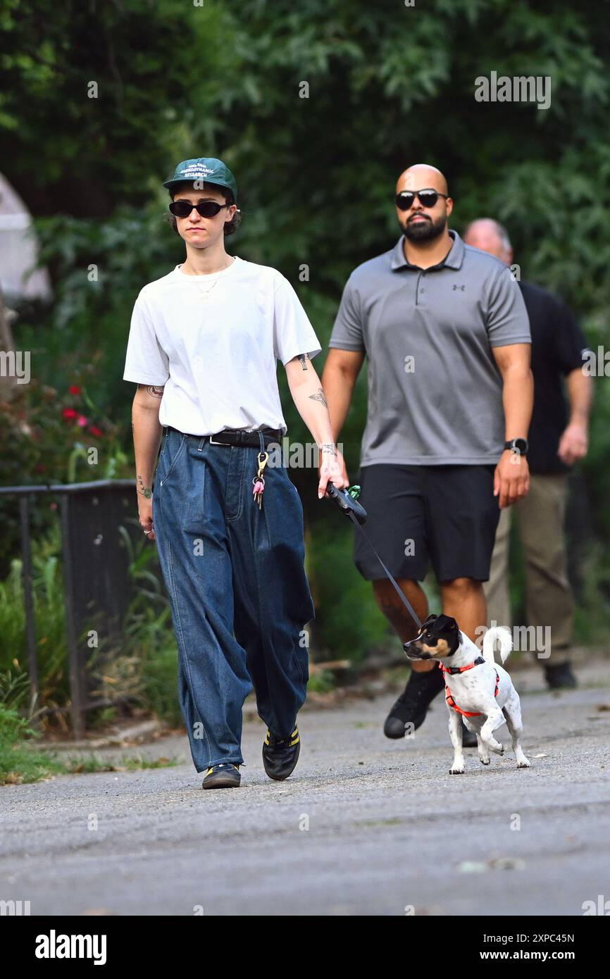 EXCLUSIVE **EXCLUSIVE ALL ROUNDER** Vice President’s Kamala Harris step ...