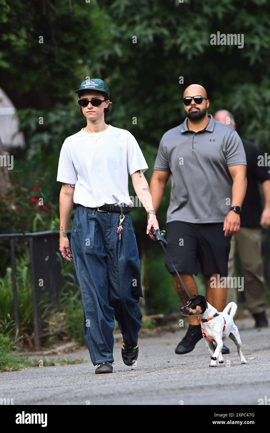 EXCLUSIVE **EXCLUSIVE ALL ROUNDER** Vice President’s Kamala Harris step ...