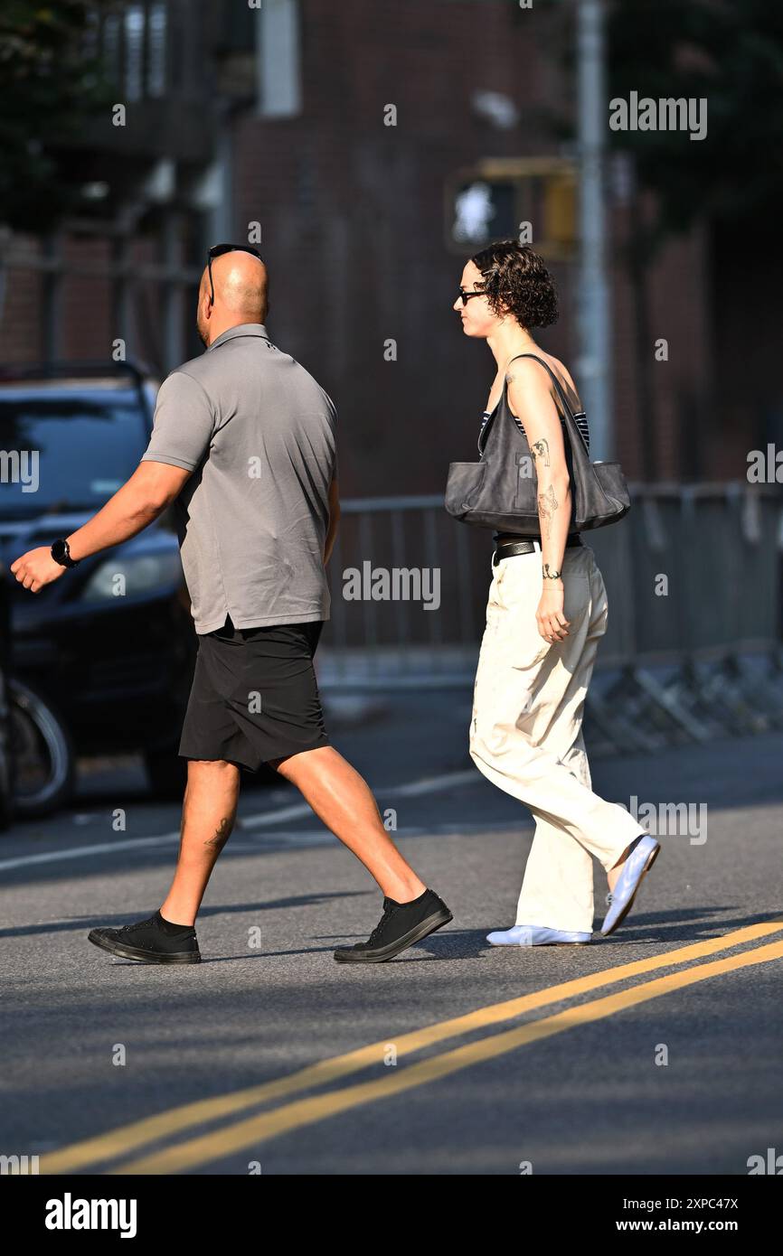 EXCLUSIVE **EXCLUSIVE ALL ROUNDER** Vice President’s Kamala Harris step ...