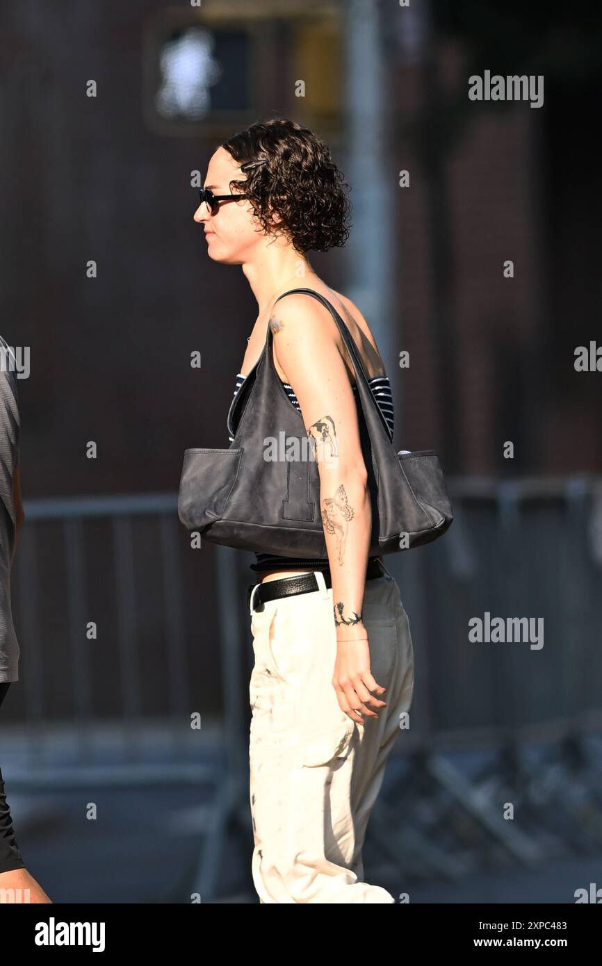 EXCLUSIVE **EXCLUSIVE ALL ROUNDER** Vice President’s Kamala Harris step ...