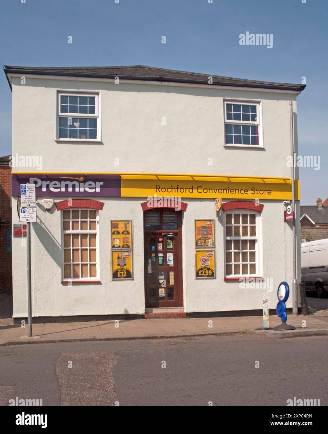 ROCHFORD ESSEX CONVENIENCE STORE Stock Photo - Alamy