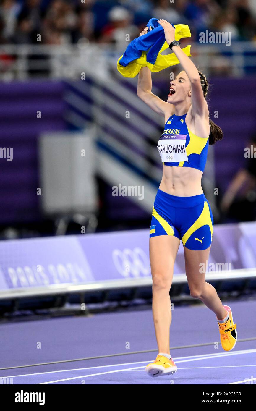 Yaroslava Mahuchikh of Ukraine celebrates after winning the gold medal ...