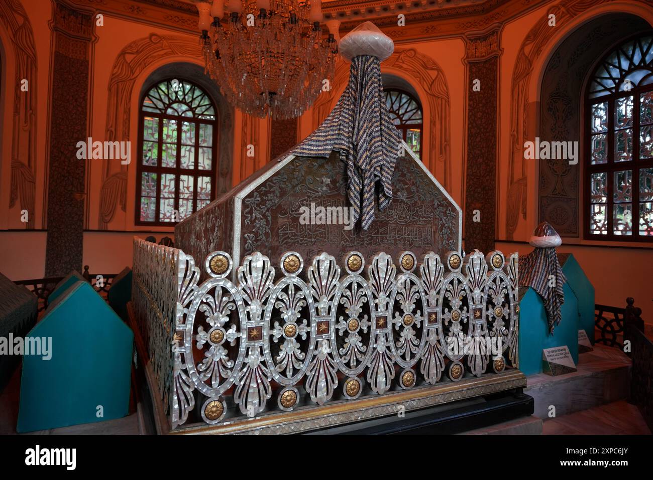 BURSA, TURKIYE - JUNE 30, 2023: Osman Gazi Tomb in Bursa City, Turkiye ...