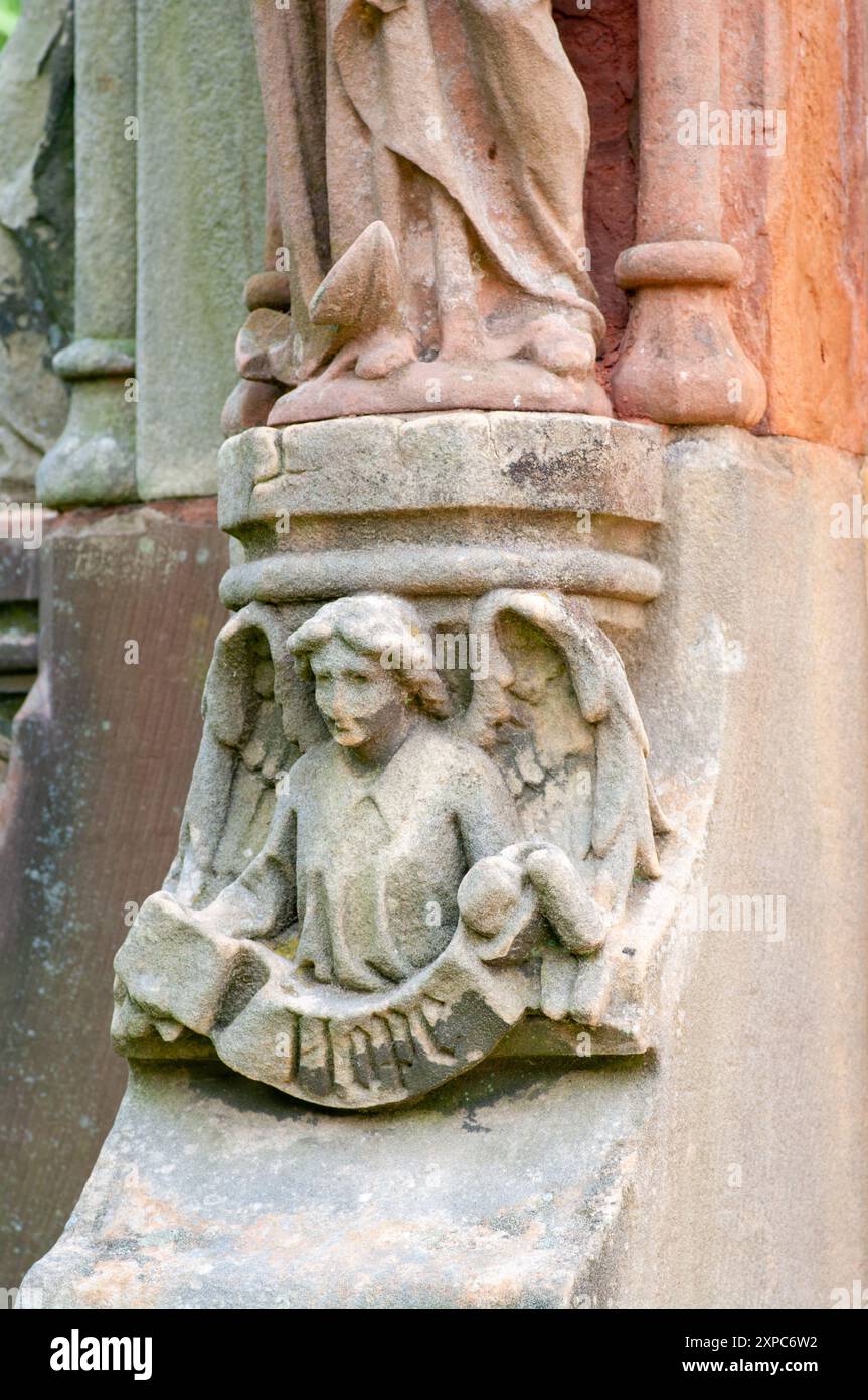Carving On the outside of Rosslyn Chapel Scotland Stock Photo - Alamy
