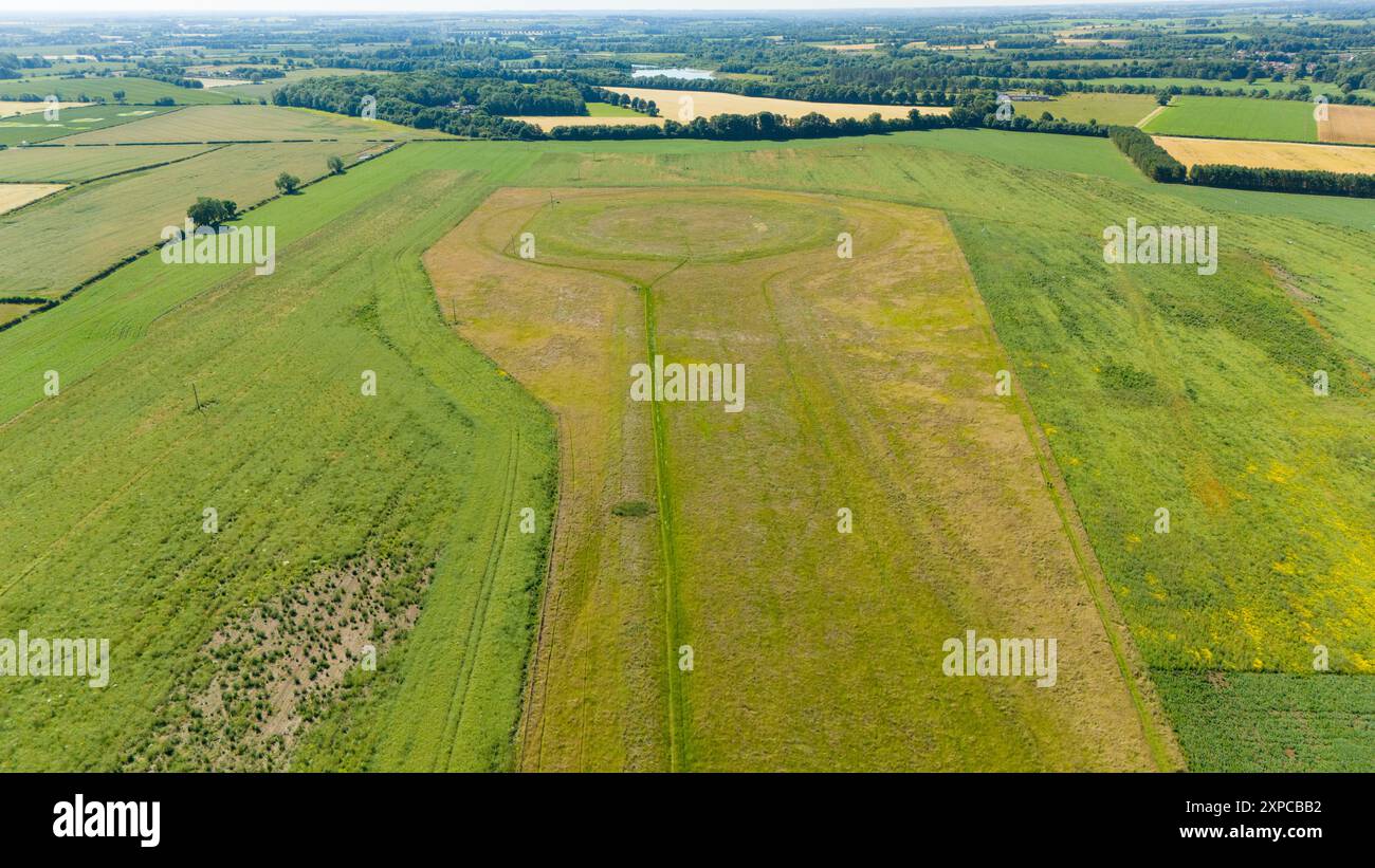 Thornborough Henges are an ancient monument complex that includes the ...