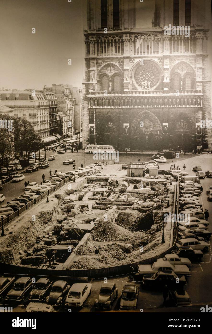 Archaeological crypt of paris hi-res stock photography and images - Alamy