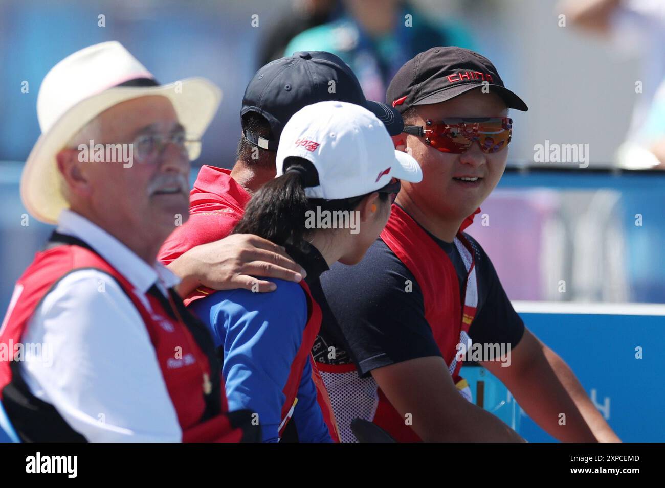 Chateauroux, France. 5th Aug, 2024. Lyu Jianlin (R) of team China ...