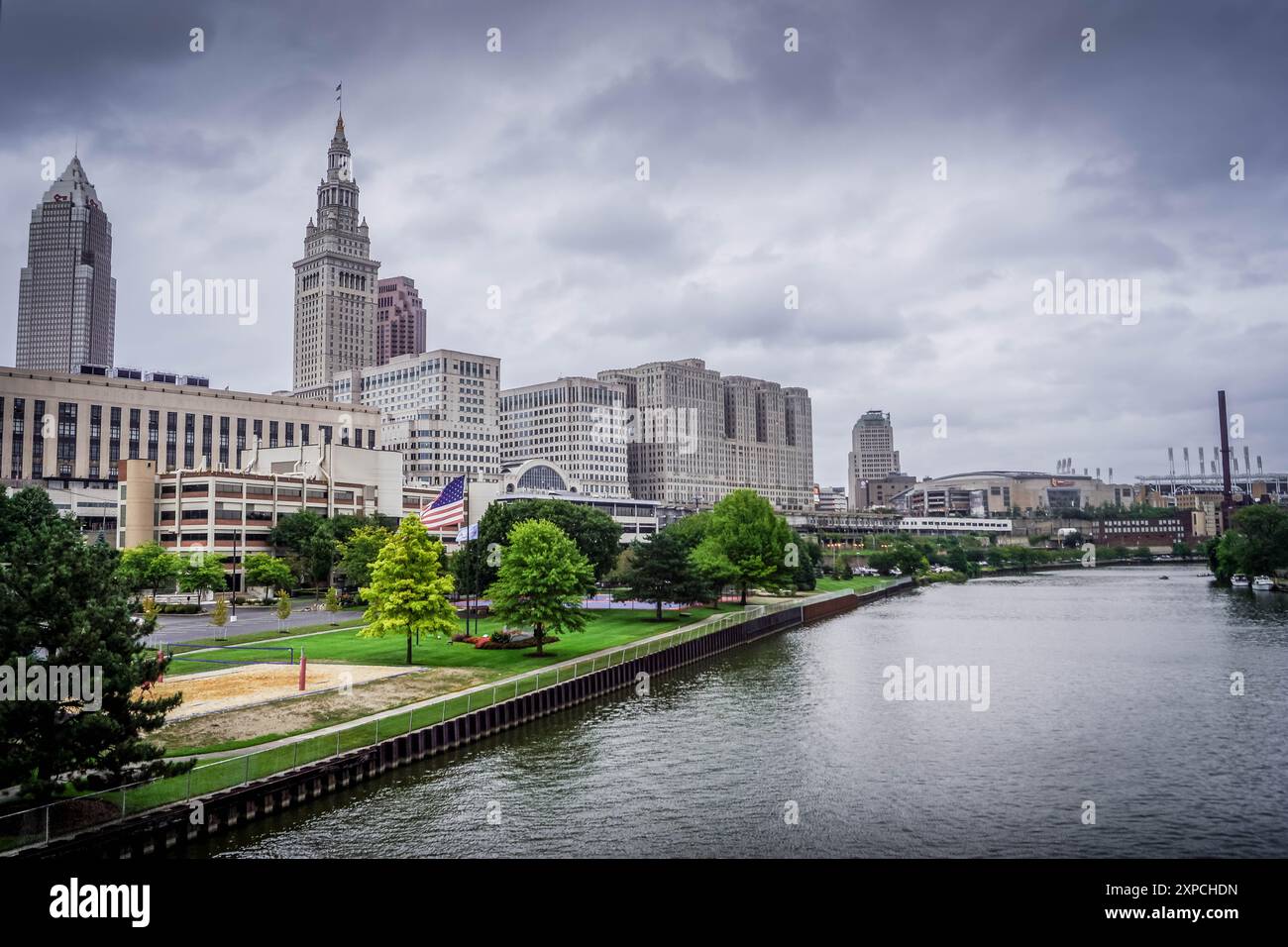 The Cleveland panorama view: Cuyahoga river waterfront with the ...