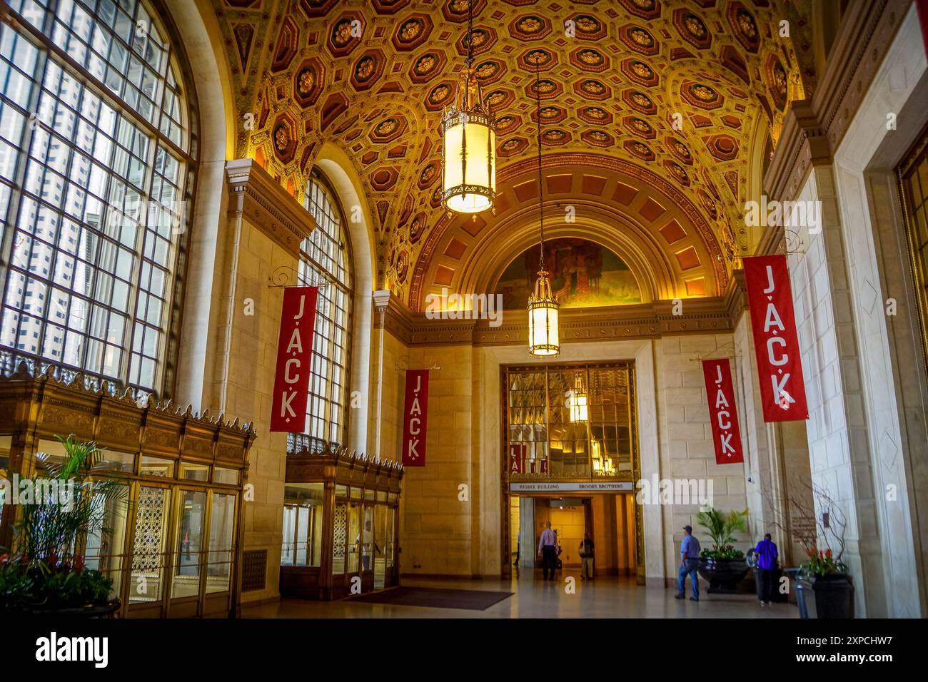 Interior lobby skyscraper hi-res stock photography and images - Alamy