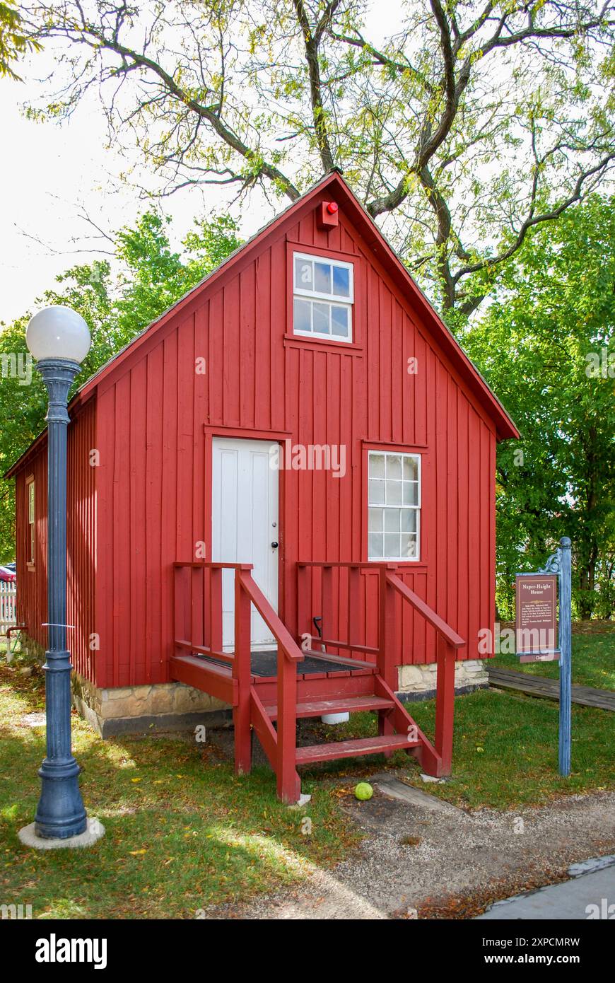 Naperville hi-res stock photography and images - Alamy