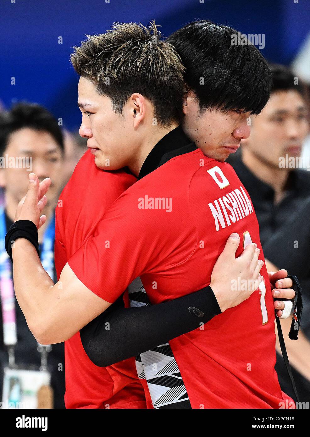 Paris, France. 5th Aug, 2024. Nishida Yuji (front) of team Japan reacts ...