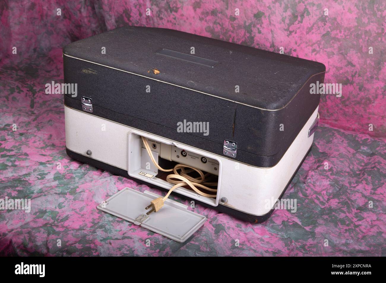 Philips Continental 1960s Reel-to-Reel Tape Recorder Stock Photo - Alamy