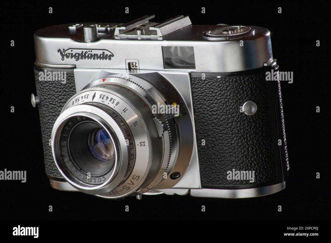 Film camera 1950s hi-res stock photography and images - Alamy