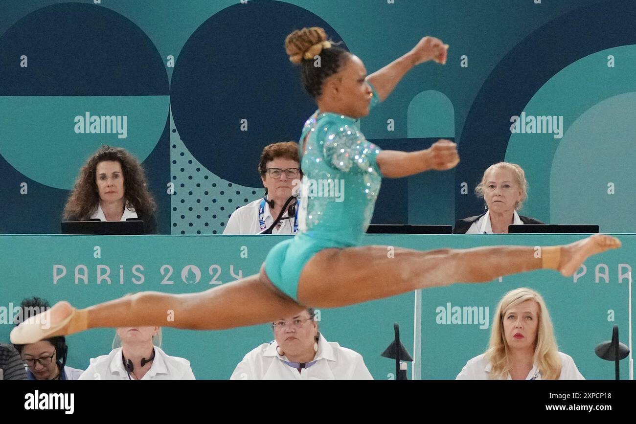Rebeca andrade floor hi-res stock photography and images - Alamy