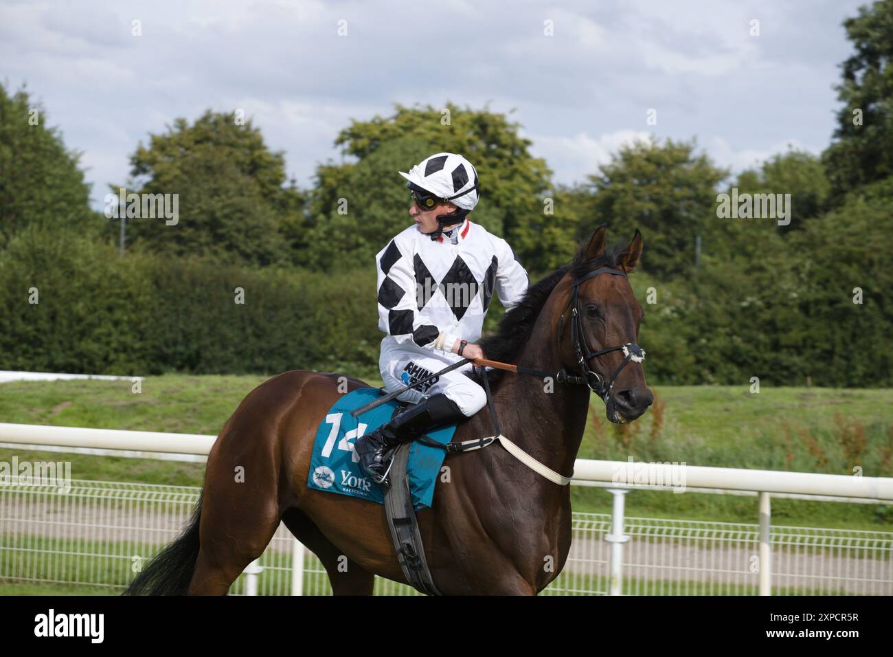 York races 2024 hi-res stock photography and images - Alamy