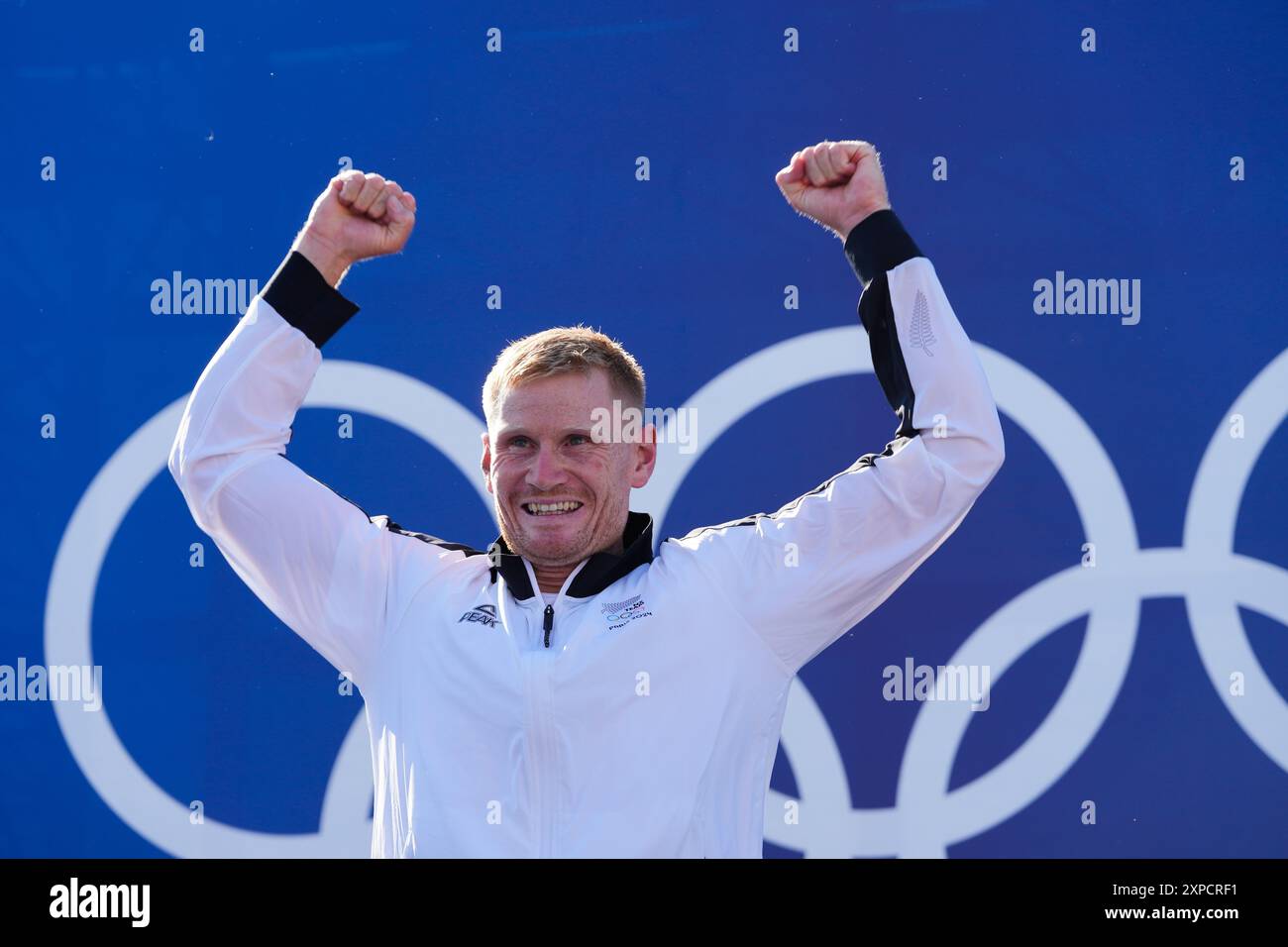 Finn Butcher of New Zealand celebrates winning the gold medal in the ...