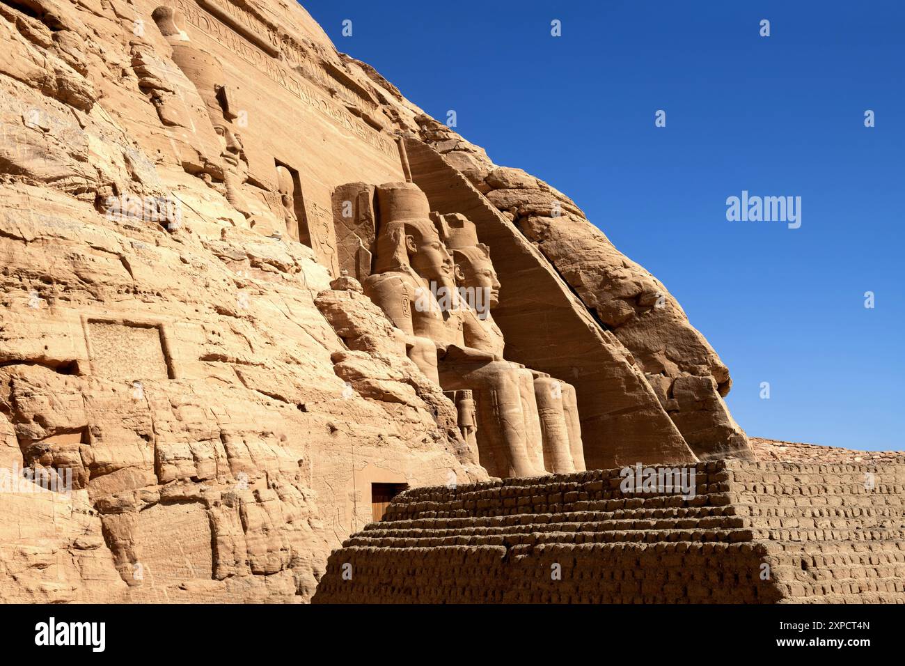 Great Temple of Ramesses II in Abu Simbel, Egypt Stock Photo - Alamy