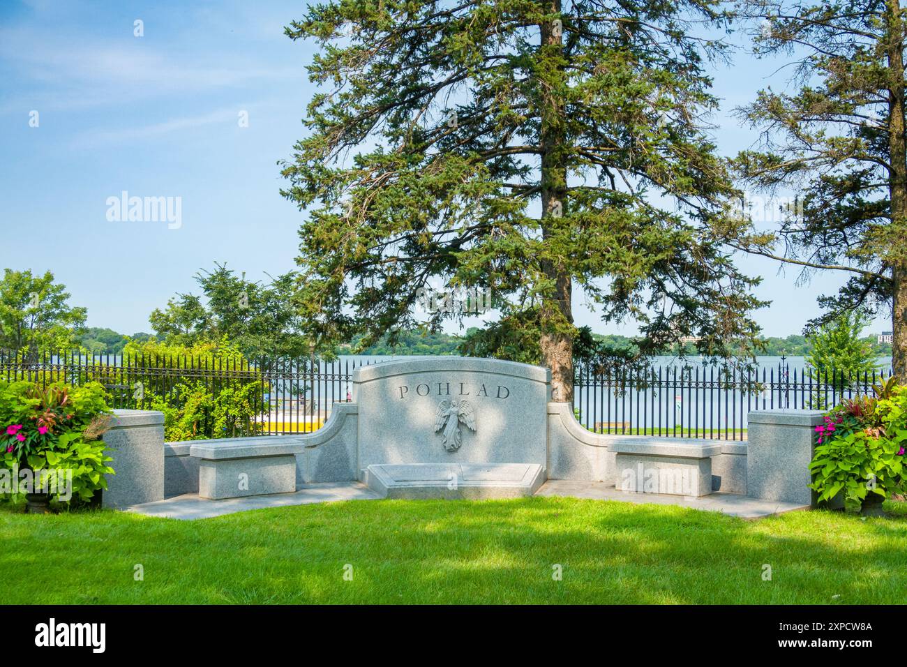 MINNEAPOLIS, MN, USA - AUGUST 3, 2024: Carl and Eloise Pohlad burial ...