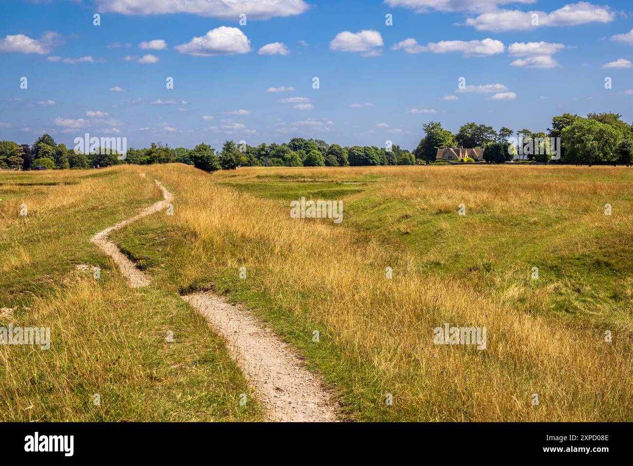 “The Bulwarks” Iron Age defensive rampart on Minchinhampton Common ...