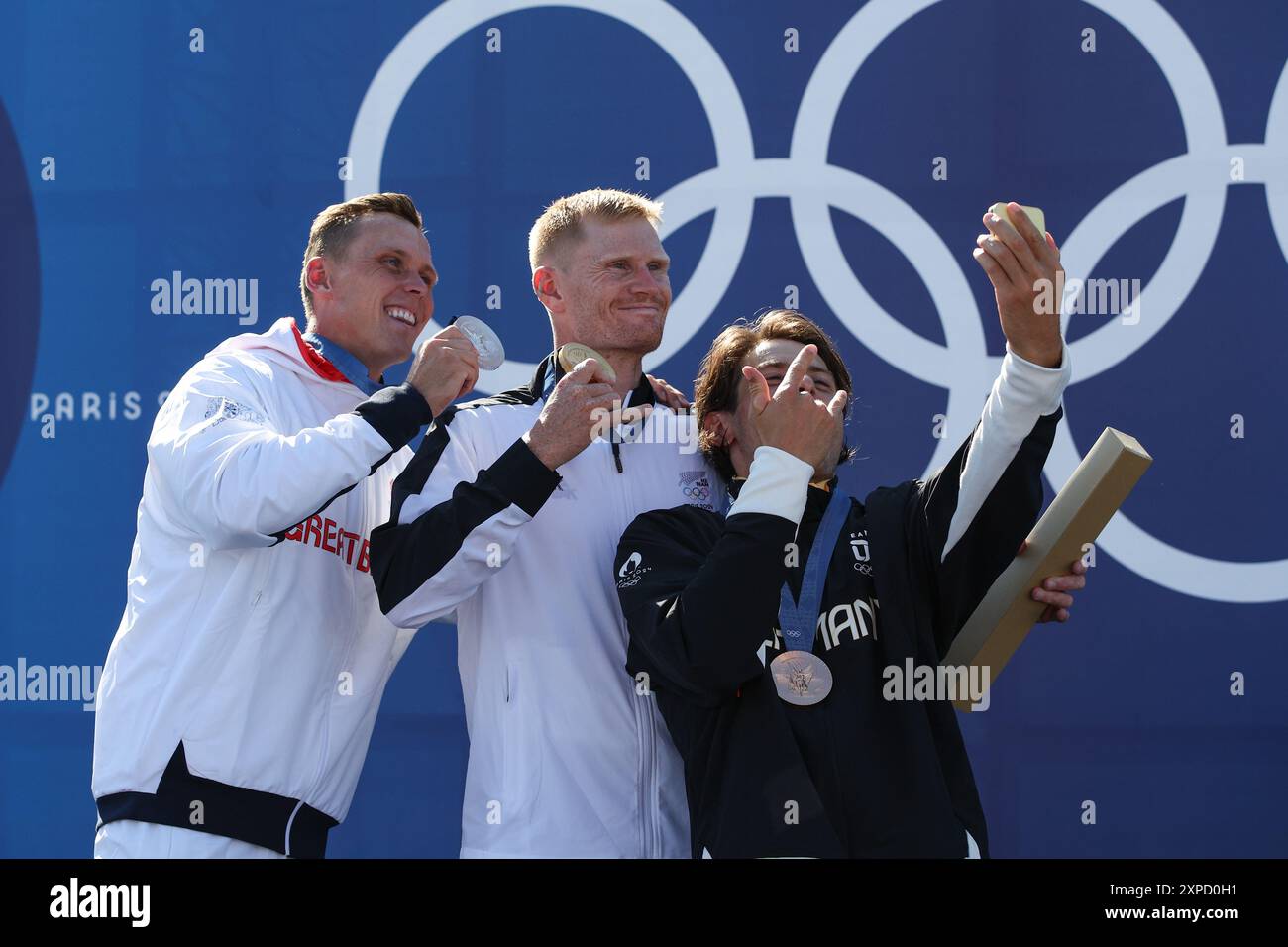 PARIS, FRANCE. 5th Aug, 2024. Gold medalist Finn Butcher of Team New ...