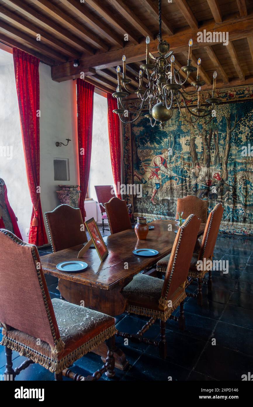Kasteel van Laarne, interior showing antique dining room and tapestry ...