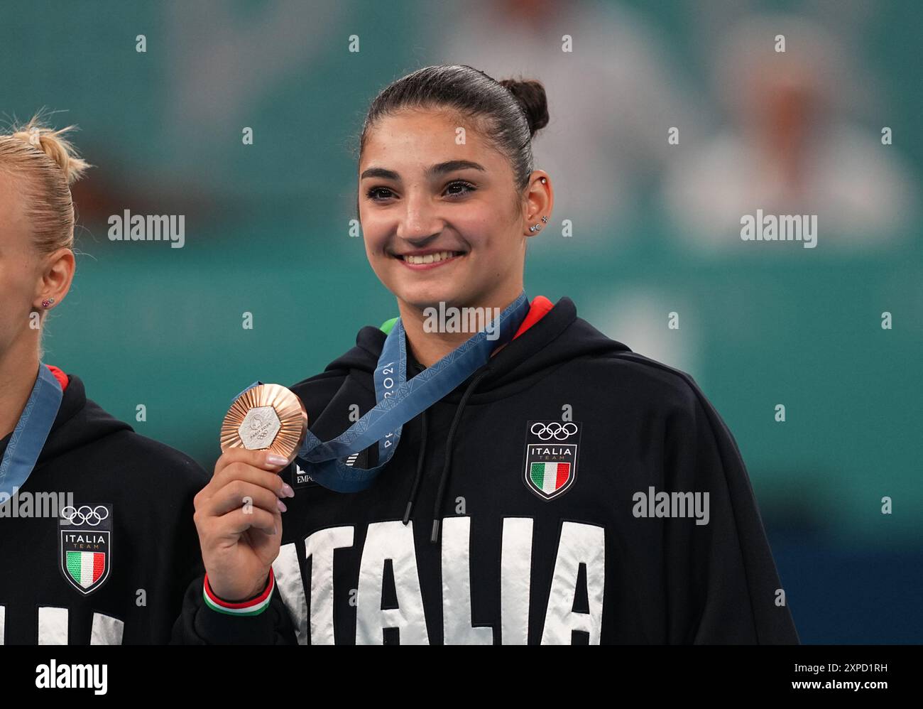 Paris to manila hi-res stock photography and images - Alamy