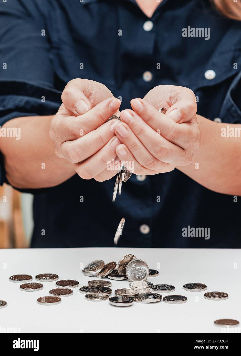 Business men gold coins hi-res stock photography and images - Alamy