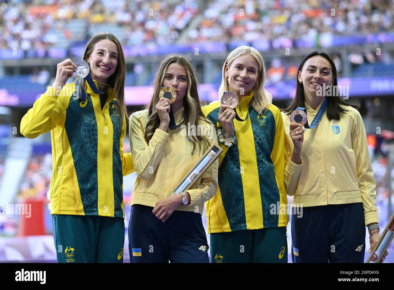 Saint Denis, France. 05th Aug, 2024. (L-R) Silver medalist Nicola ...