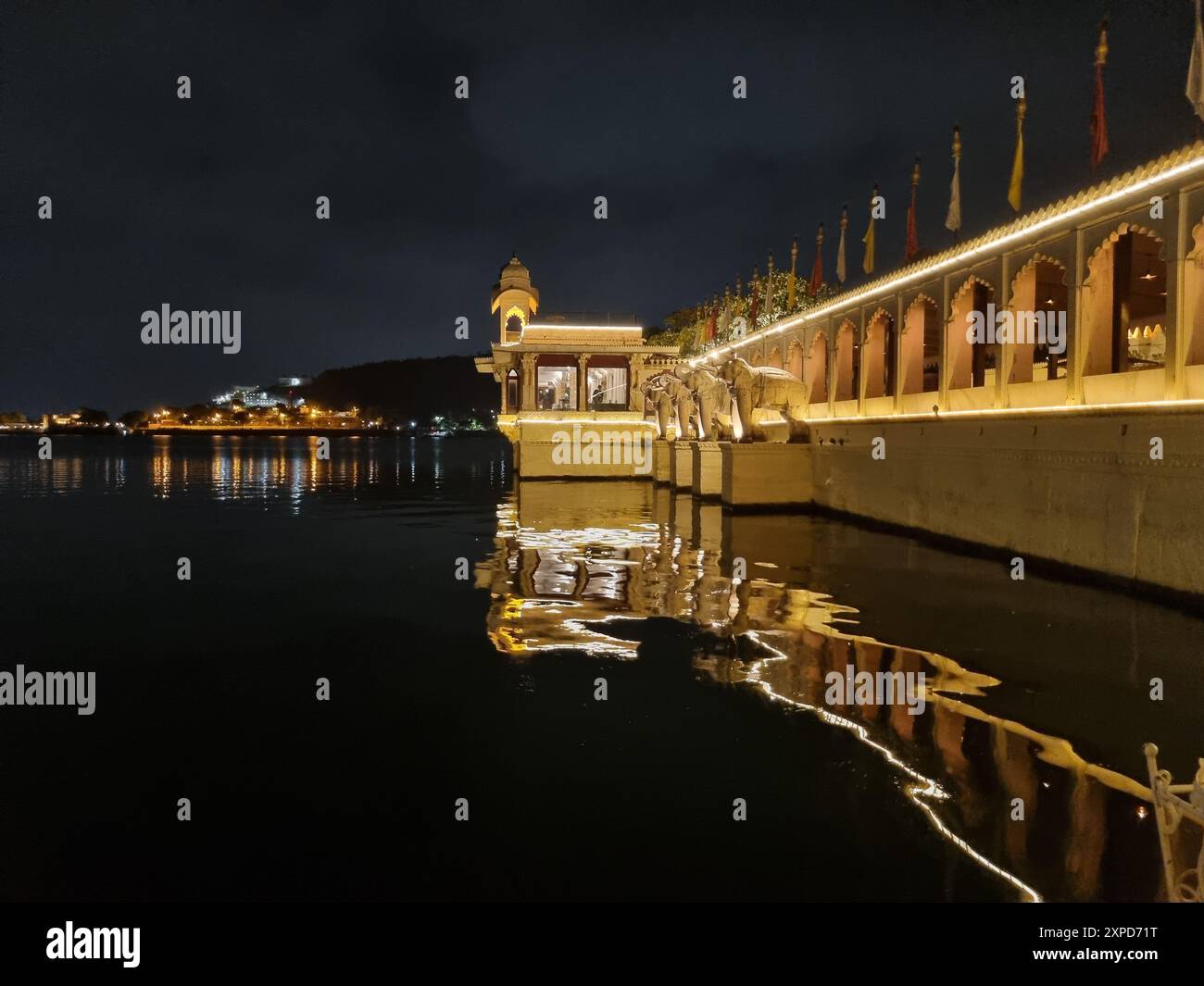 Jagmandir island palace udaipur hi-res stock photography and images - Alamy