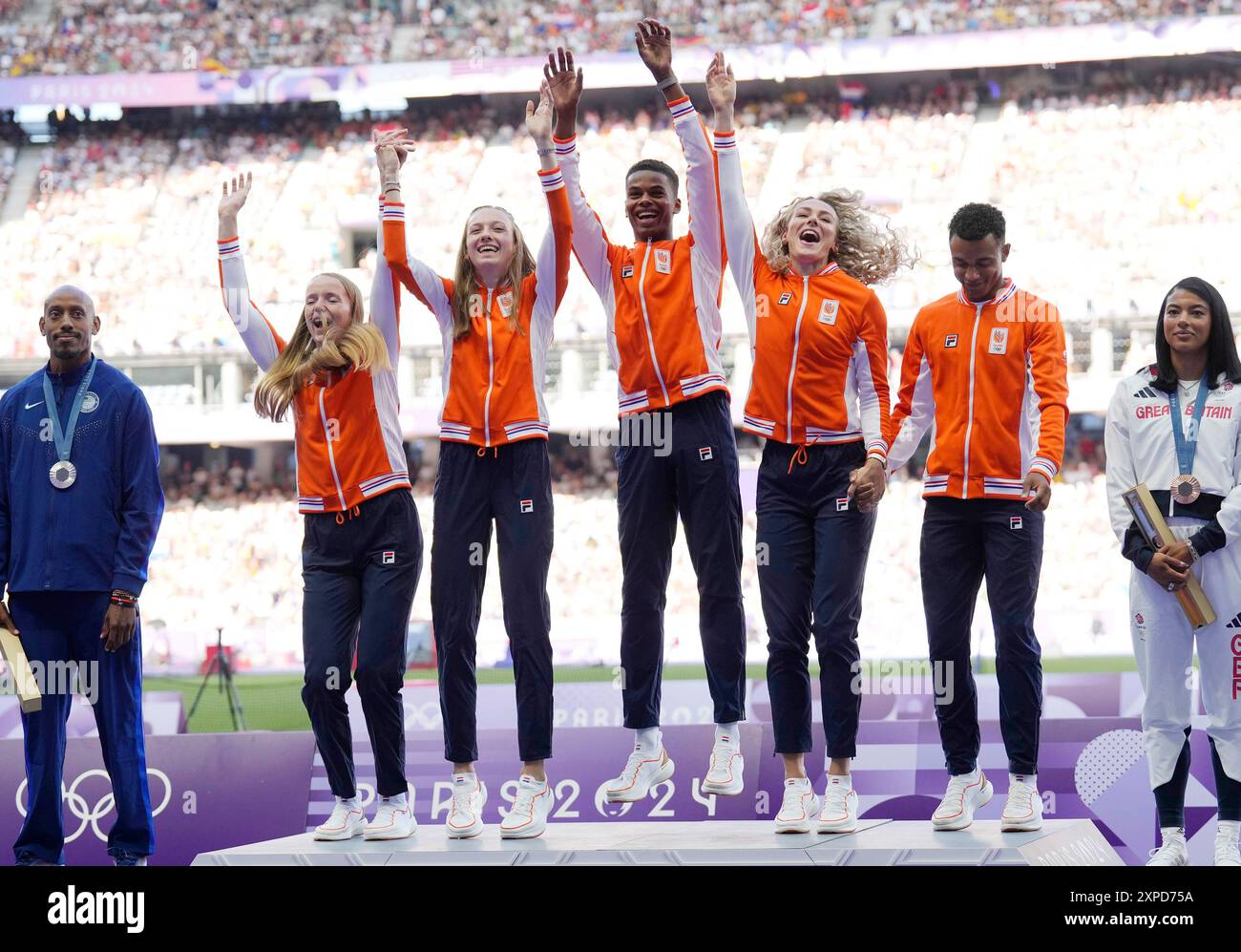 Paris, France. 05th Aug, 2024. 4X400 Mixed Relay gold medalists Team Netherlands pose on the ...