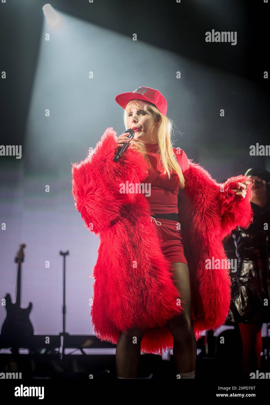 Paloma Faith headlining on the main stage at Camp Bestival 2024, Paloma ...
