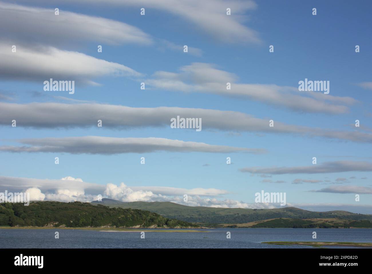 The hills of southern Snowdonia seen from Porthmadog, Wales, UK Stock ...