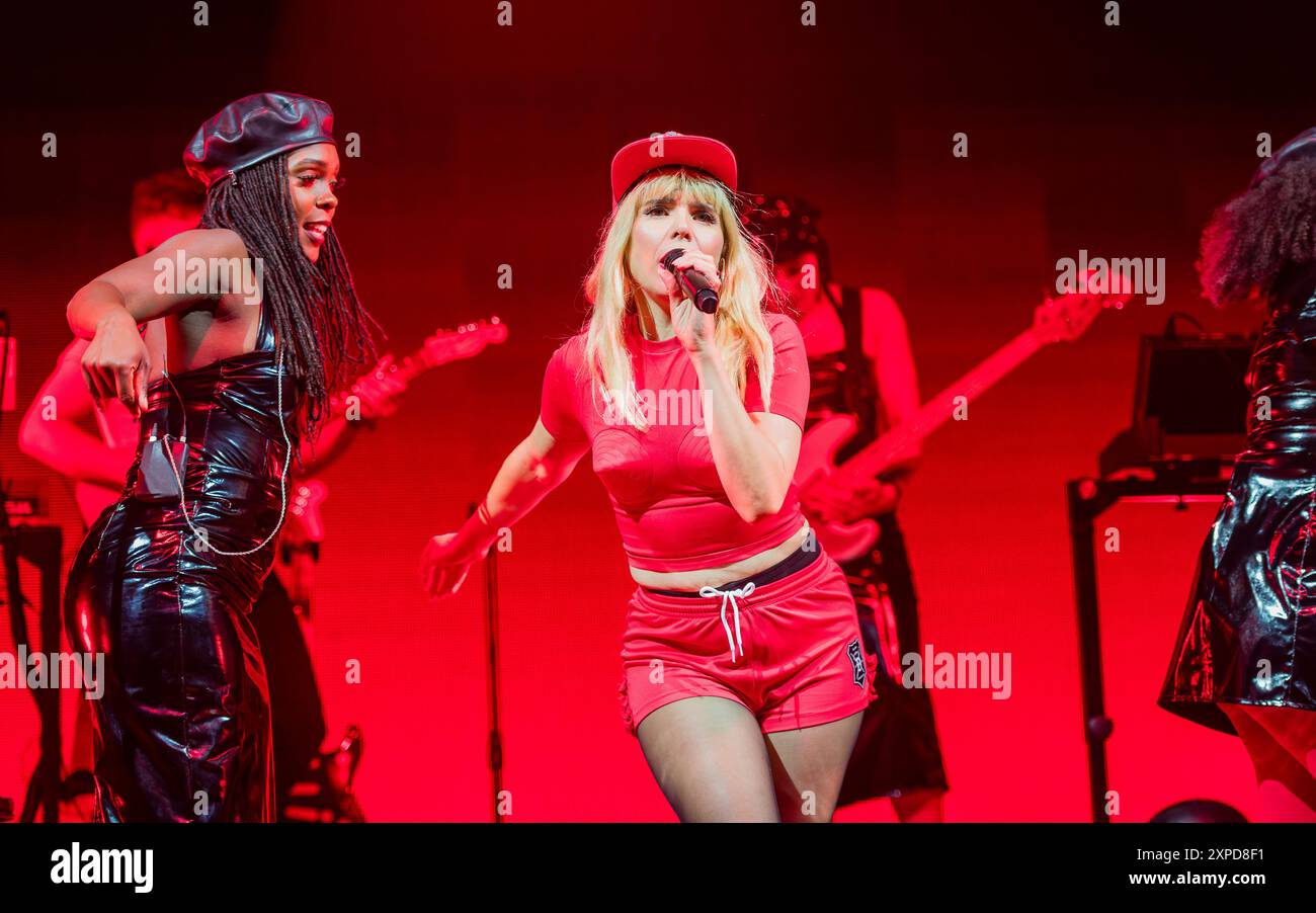 Paloma Faith headlining on the main stage at Camp Bestival 2024, Paloma ...