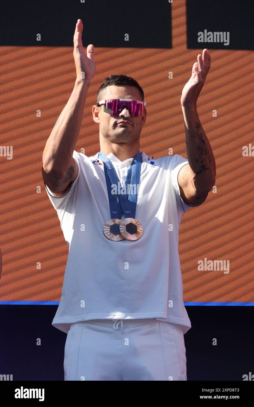 Paris, France. 05th Aug, 2024. Florent Manaudou and others members of ...