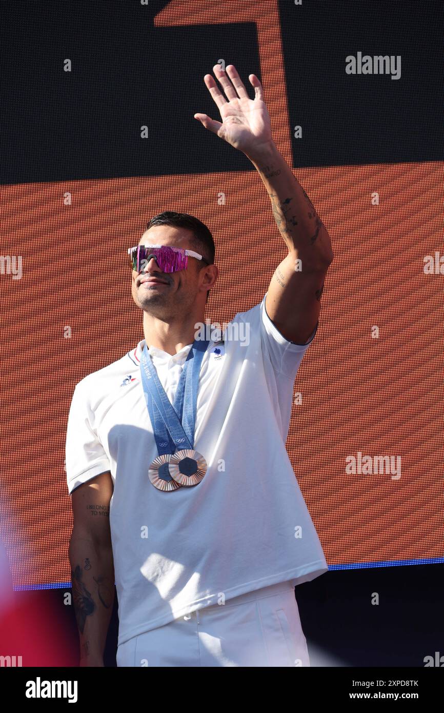 Paris, France. 05th Aug, 2024. Florent Manaudou and others members of ...