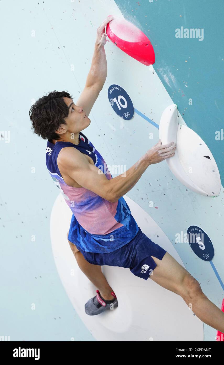 Paris, France. 5 Aug, 2024. Tomoa Narasaki of Japan competes in the ...