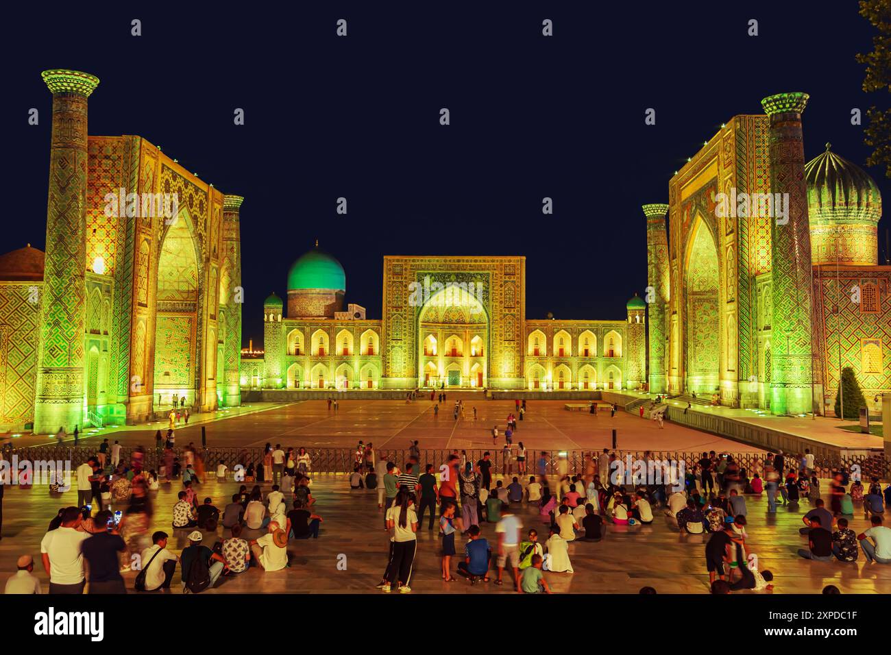 Registan Square in night illumination. Fairytale Arabian night ...