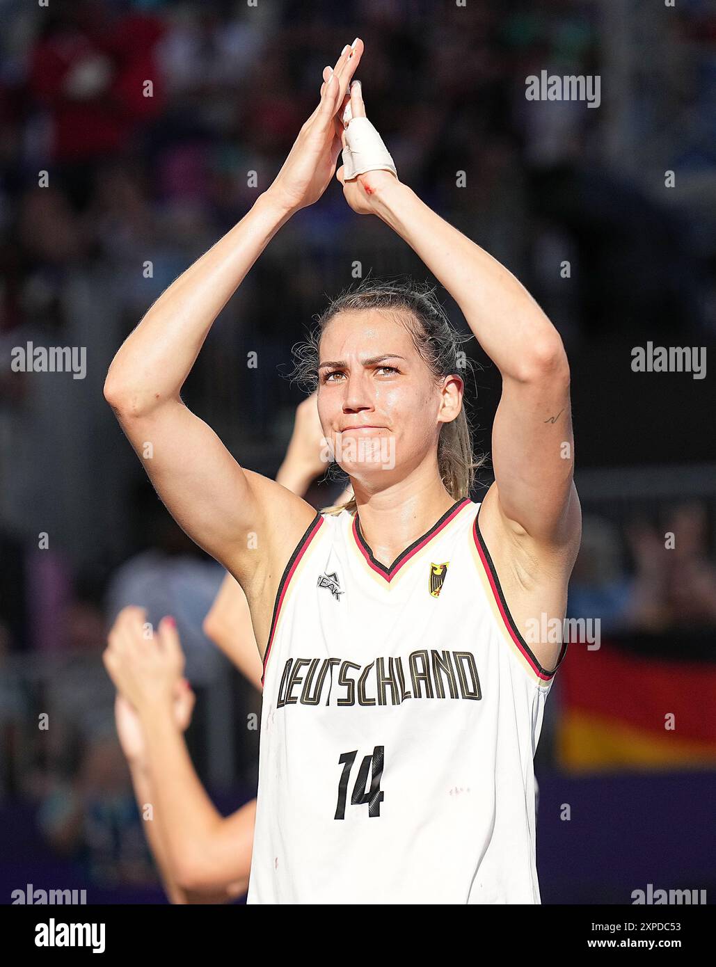 Paris, France. 5th Aug, 2024. Sonja Greinacher of Germany celebrates ...