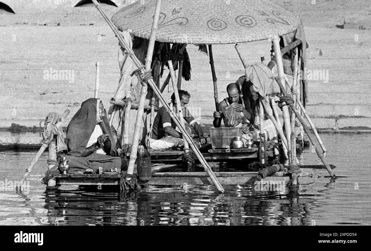 Indian men bathing in ganges Black and White Stock Photos & Images - Alamy