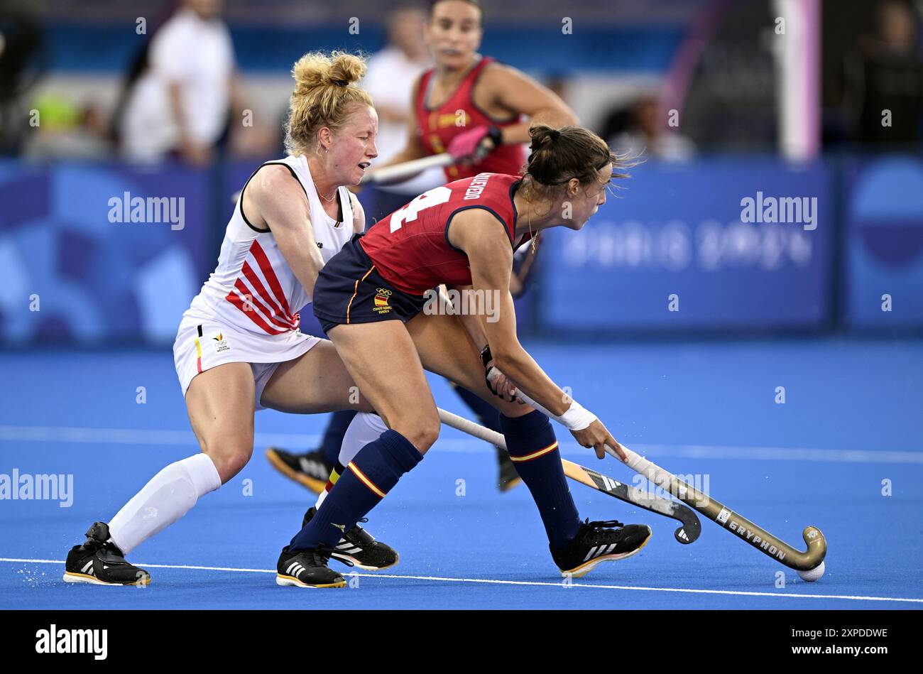 Paris, France. 05th Aug, 2024. Belgium's Michelle Struijk and Spain's ...
