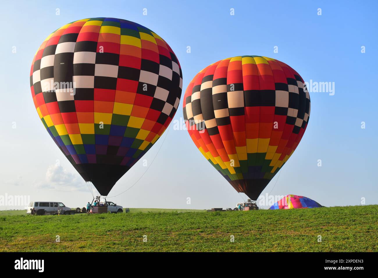 Hot air balloons over iowa fields hi-res stock photography and images ...